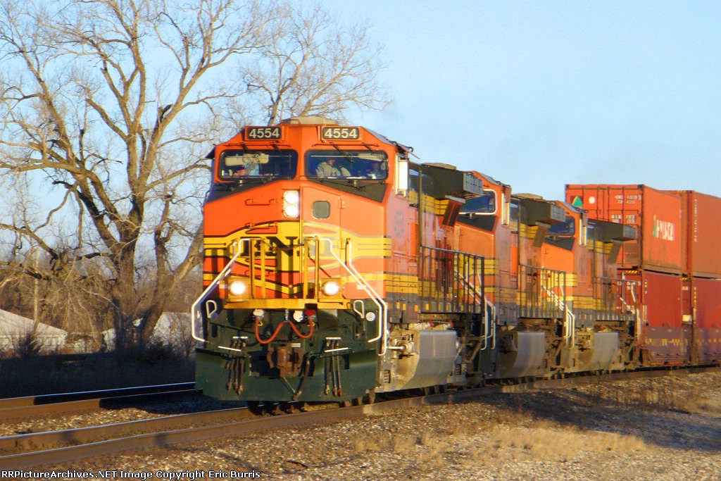 BNSF 4554 west